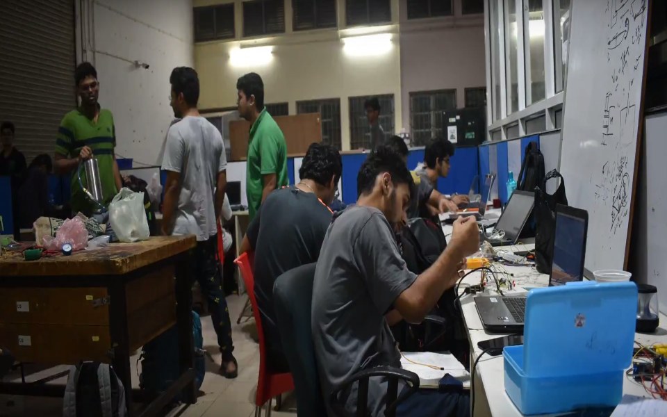 From IIT-Madras to SpaceX, the dream journey of Avishkar Hyperloop ...