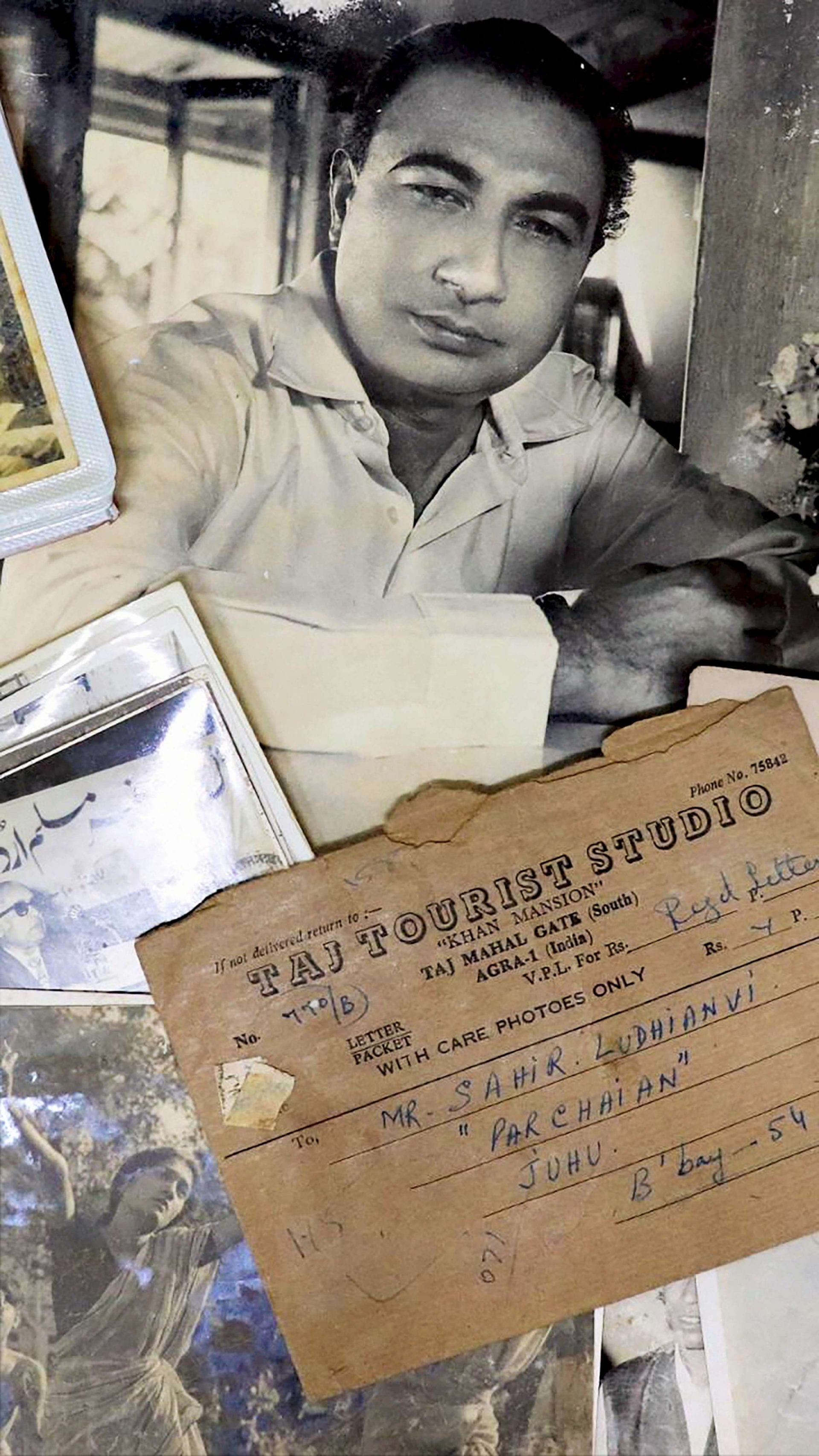 Urdu poet Sahir Ludhianvi's handwritten notes found at scrap shop ...