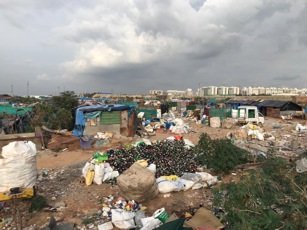 B'luru migrant Bengali labourers convert garbage to 'gold', get paid ...