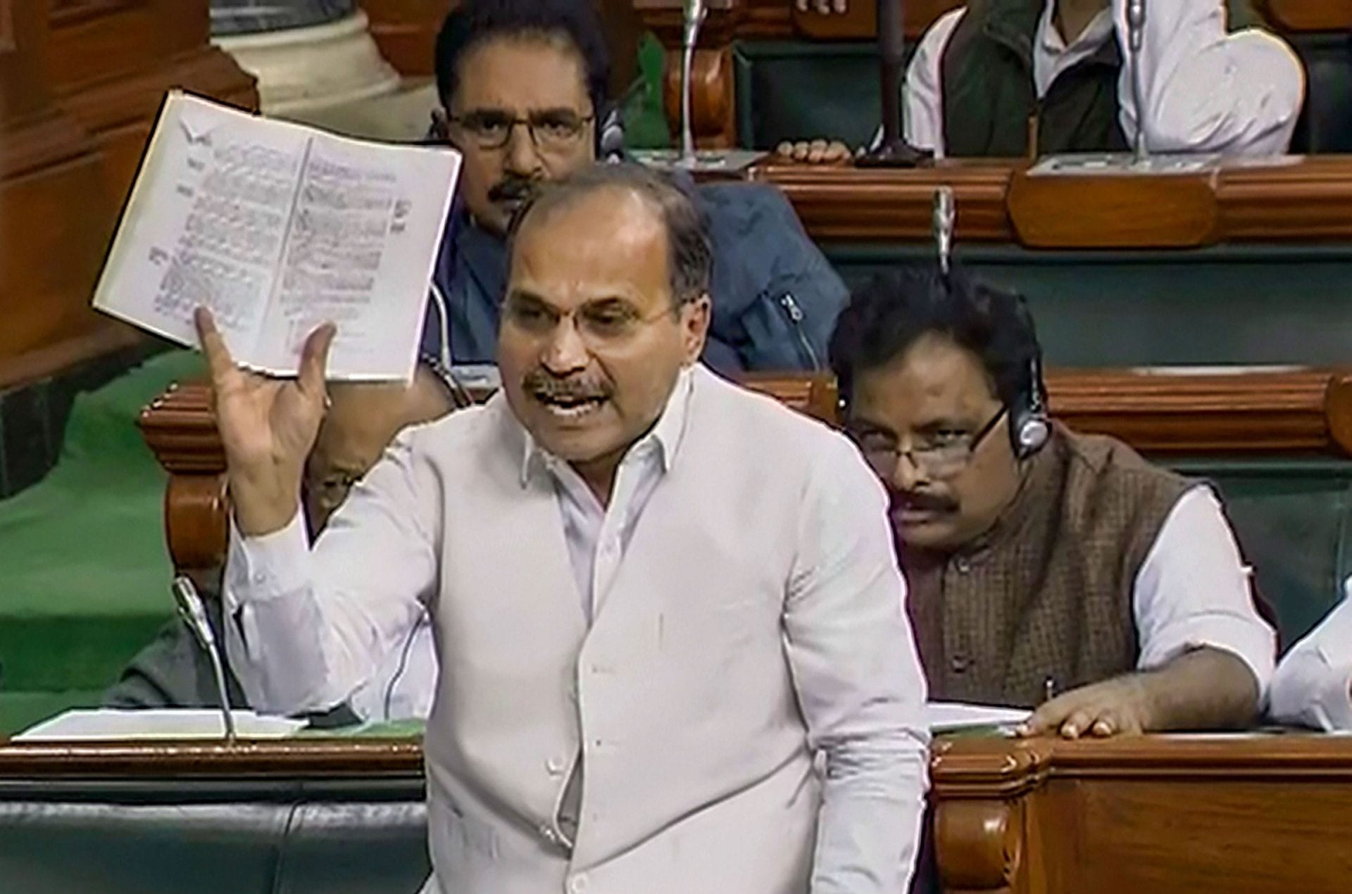 Cong seeks 'short' Parliament winter session to discuss farmers' stir ...