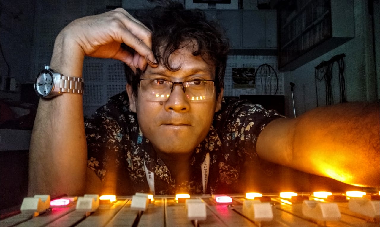 Amid lockdown, announcer runs community radio for 333 hours alone