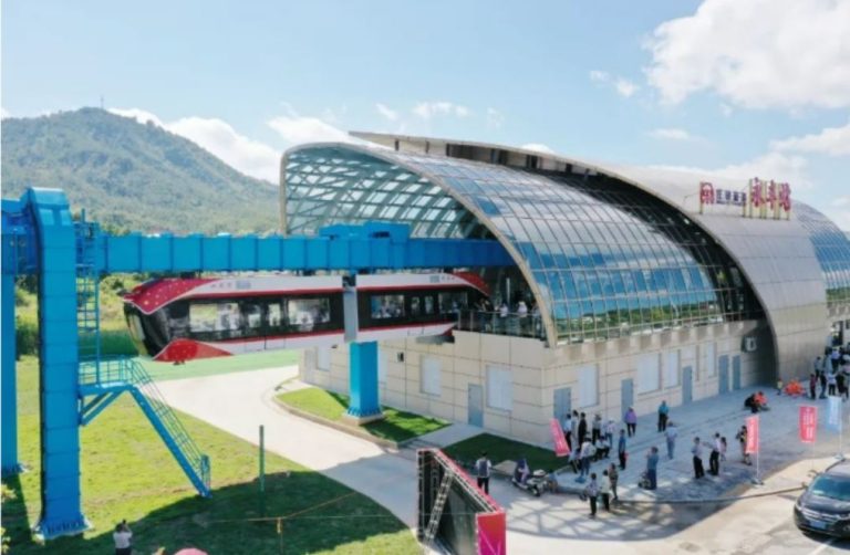 China unveils world's first suspended maglev 'sky train'; see pictures ...
