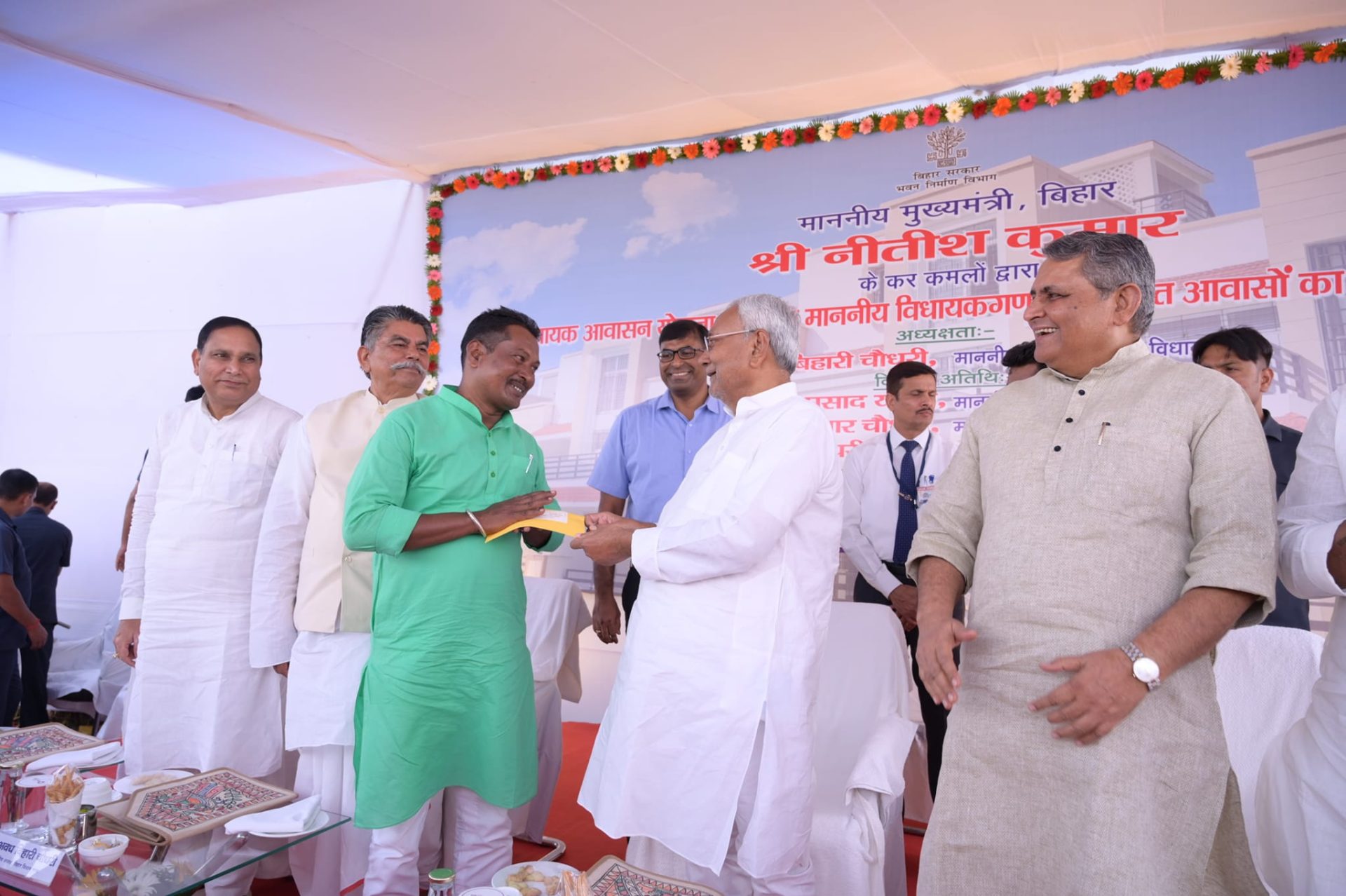 RJD’s Ramvriksh Sada, Bihar’s poorest MLA, turns emotional on getting ...