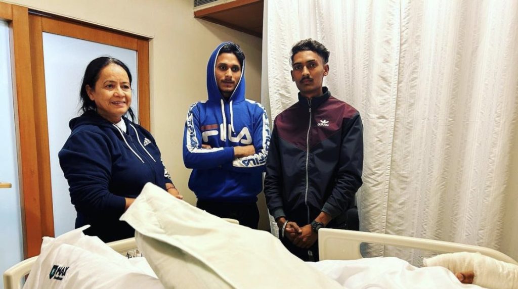 Rishabh Pant posts picture of ‘two heroes’ who helped him after car crash
