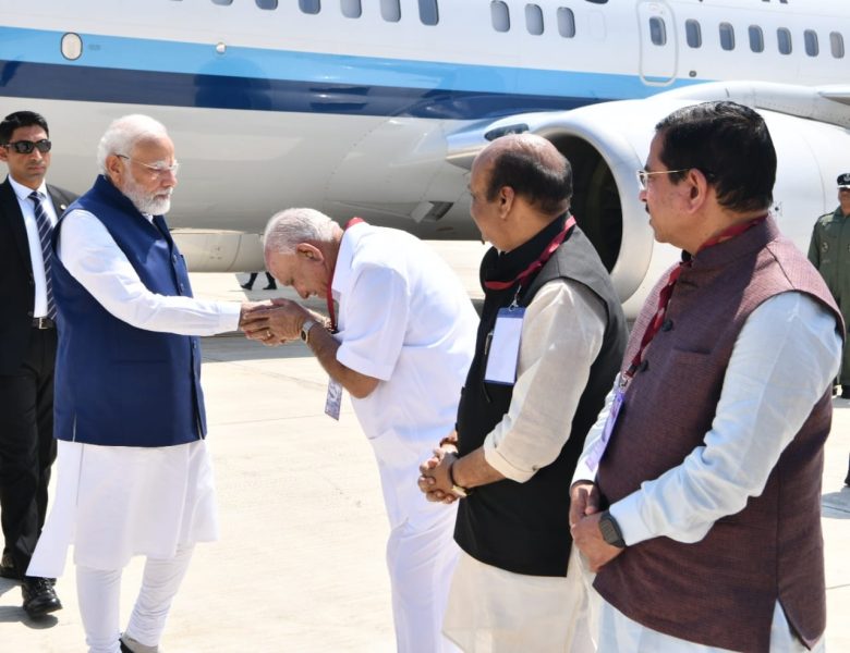 Namaskar politics: Reading into Modi's 'special' treatment of ...