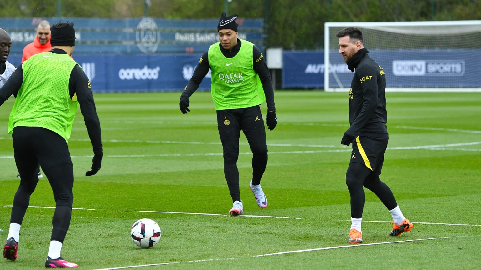 Why Lionel Messi is struggling to find his feet at PSG | Why Lionel ...
