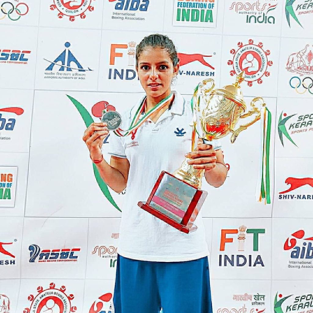 Boxer Sakshi advances to quarterfinals of Women's World Championships ...