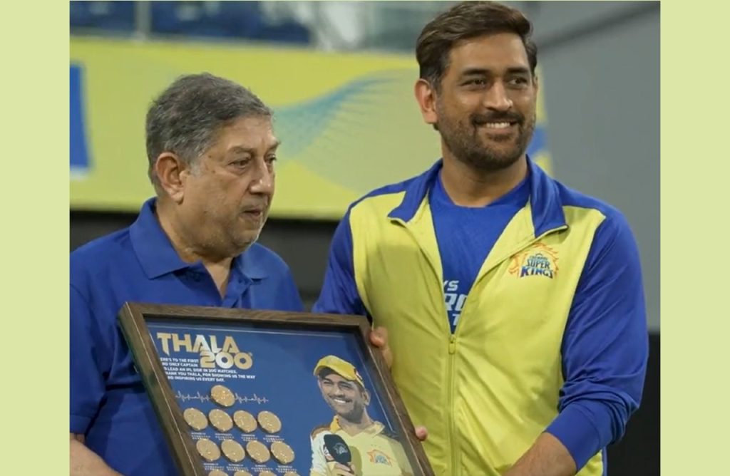 IPL 2023: Dhoni gets 'Thala 200' memento (Video)