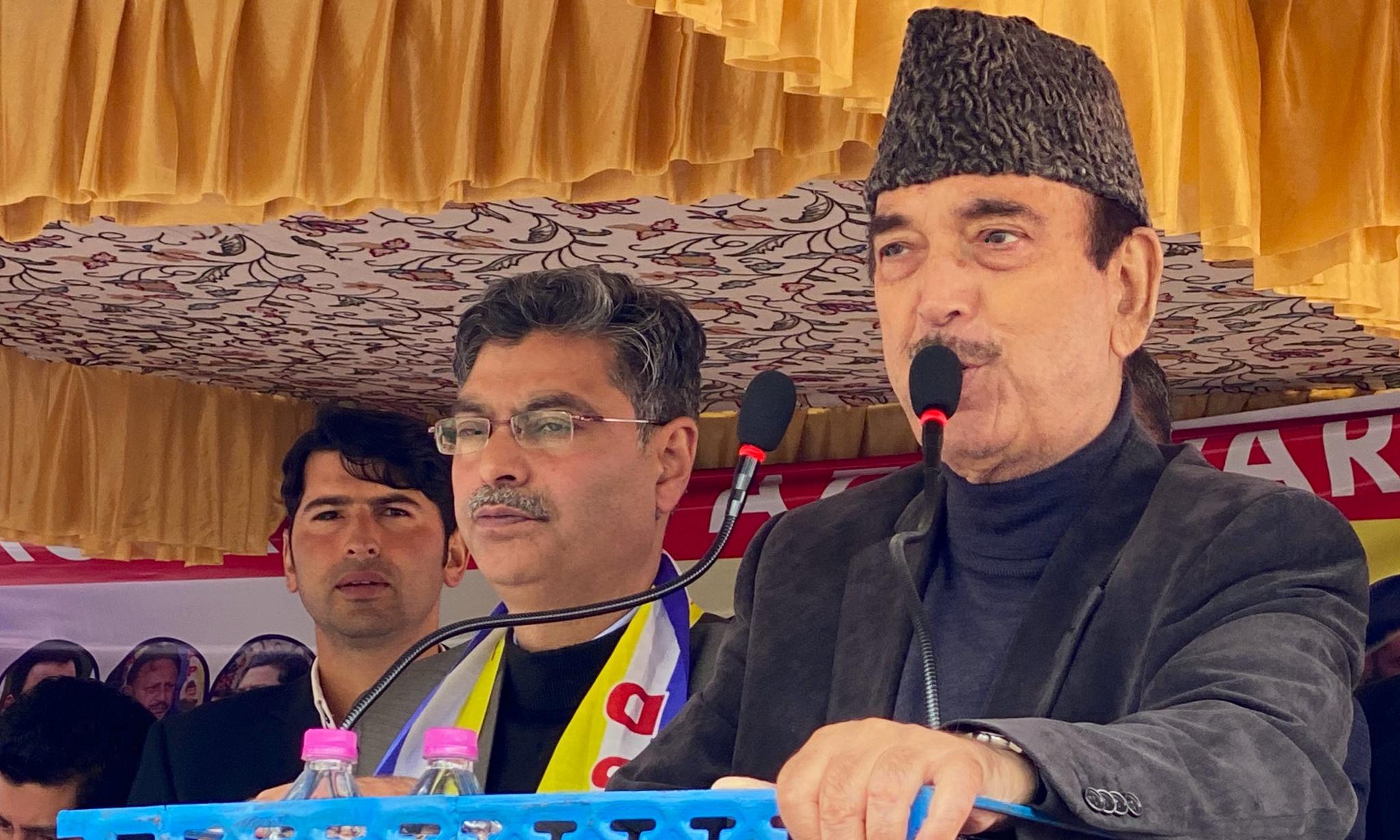 Ghulam Nabi Azad: 'Majority of Muslims in India have converted from ...