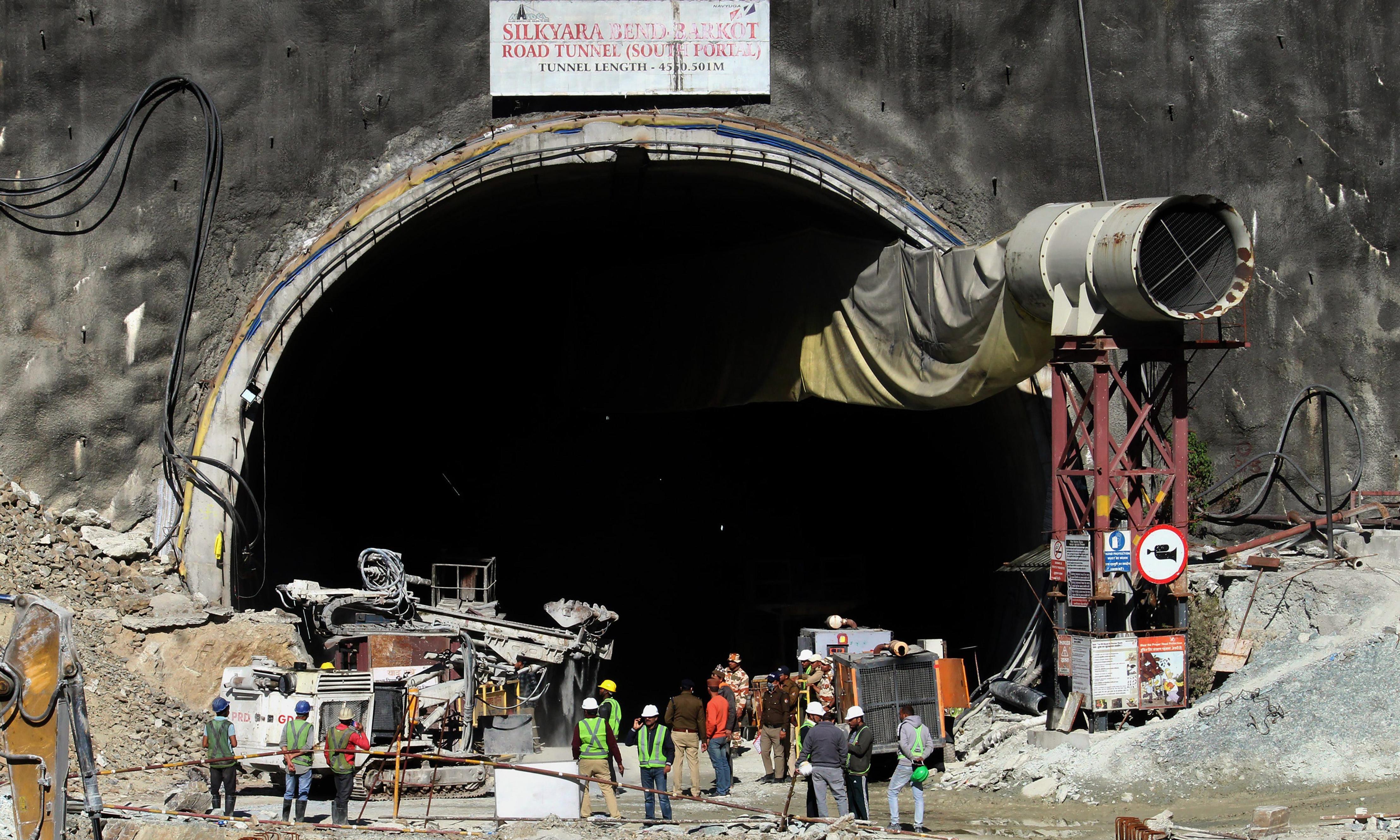 Uttarkashi tunnel collapse: Vertical hole, new road planned to reach ...