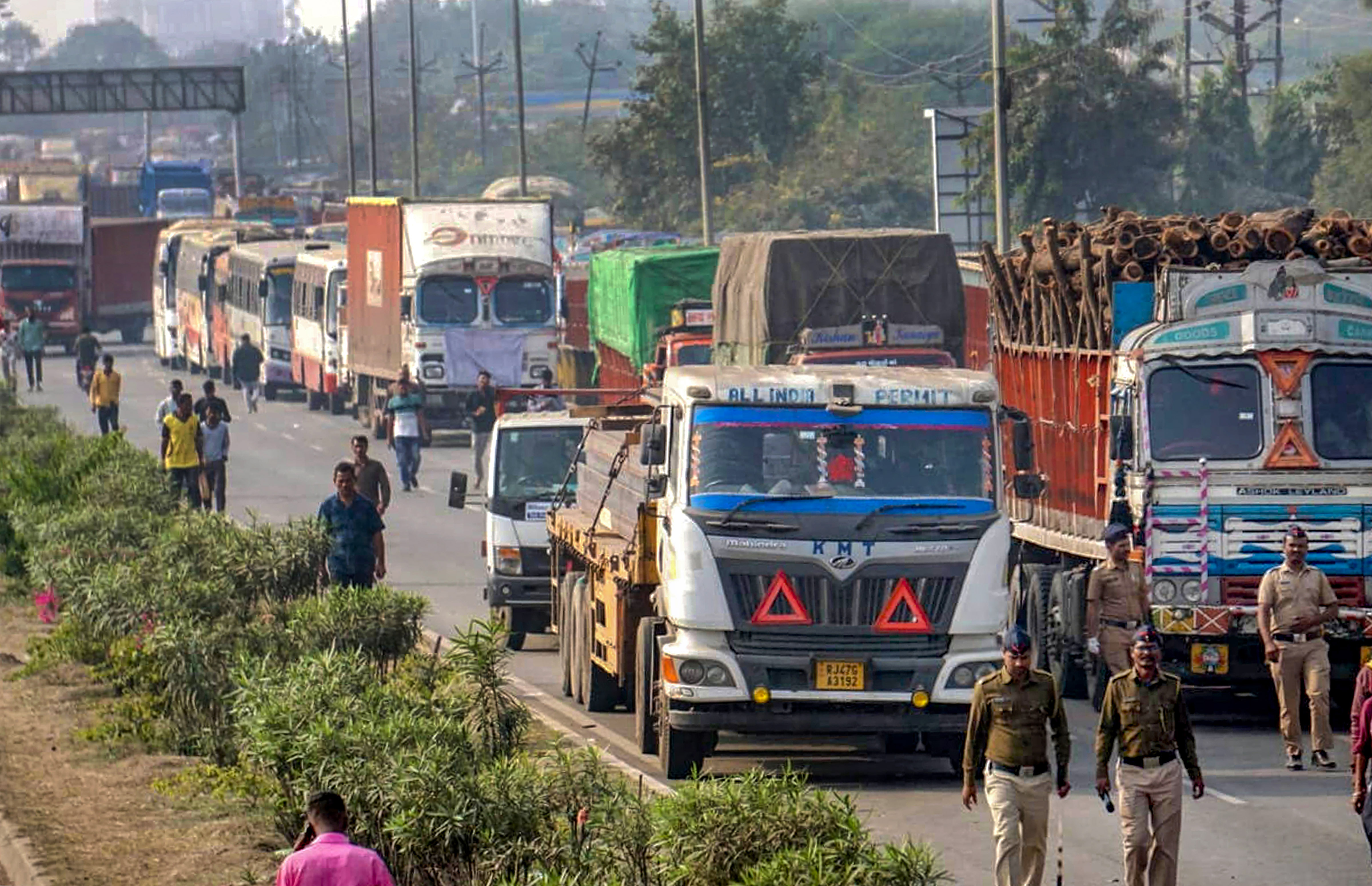 Karnataka truckers' strike begins against fuel price hike, toll-related ...