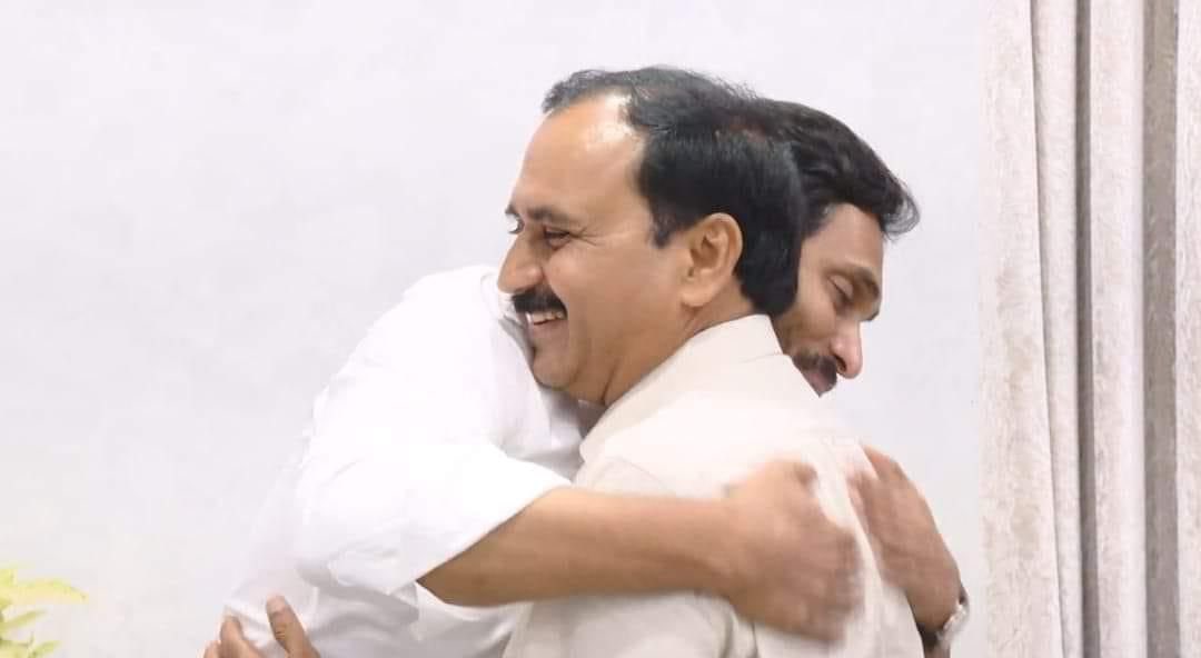Andhra Pradesh: Ramakrishna Reddy back in YSRCP 2 months after quitting ...