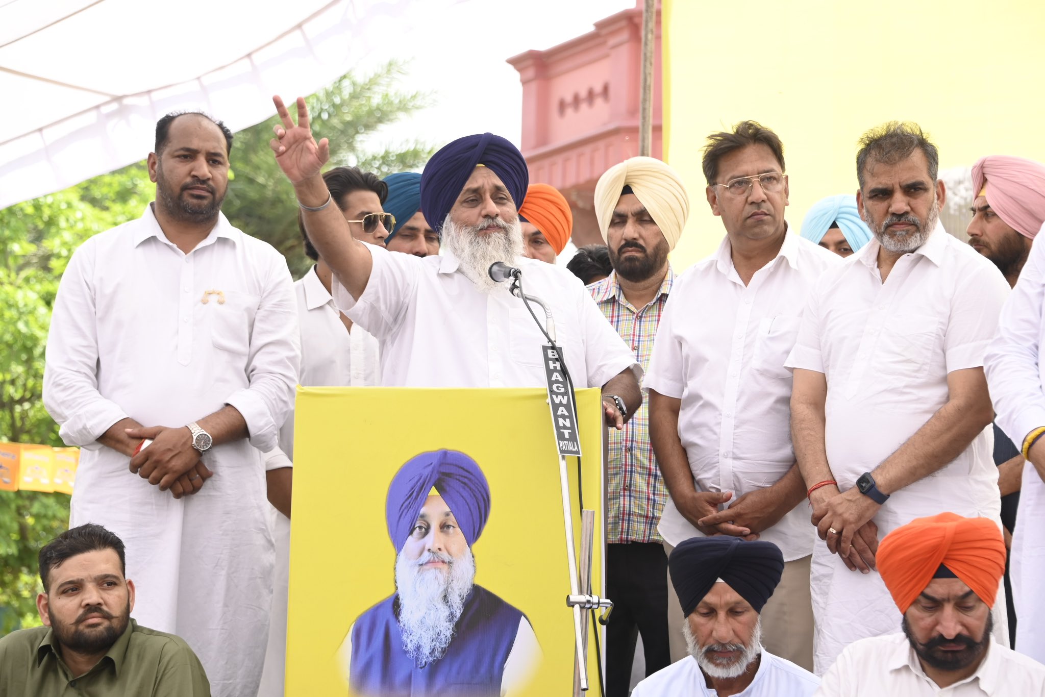 Punjab | Sukhbir Badal resigns as Shiromani Akali Dal chief amid internal feud
