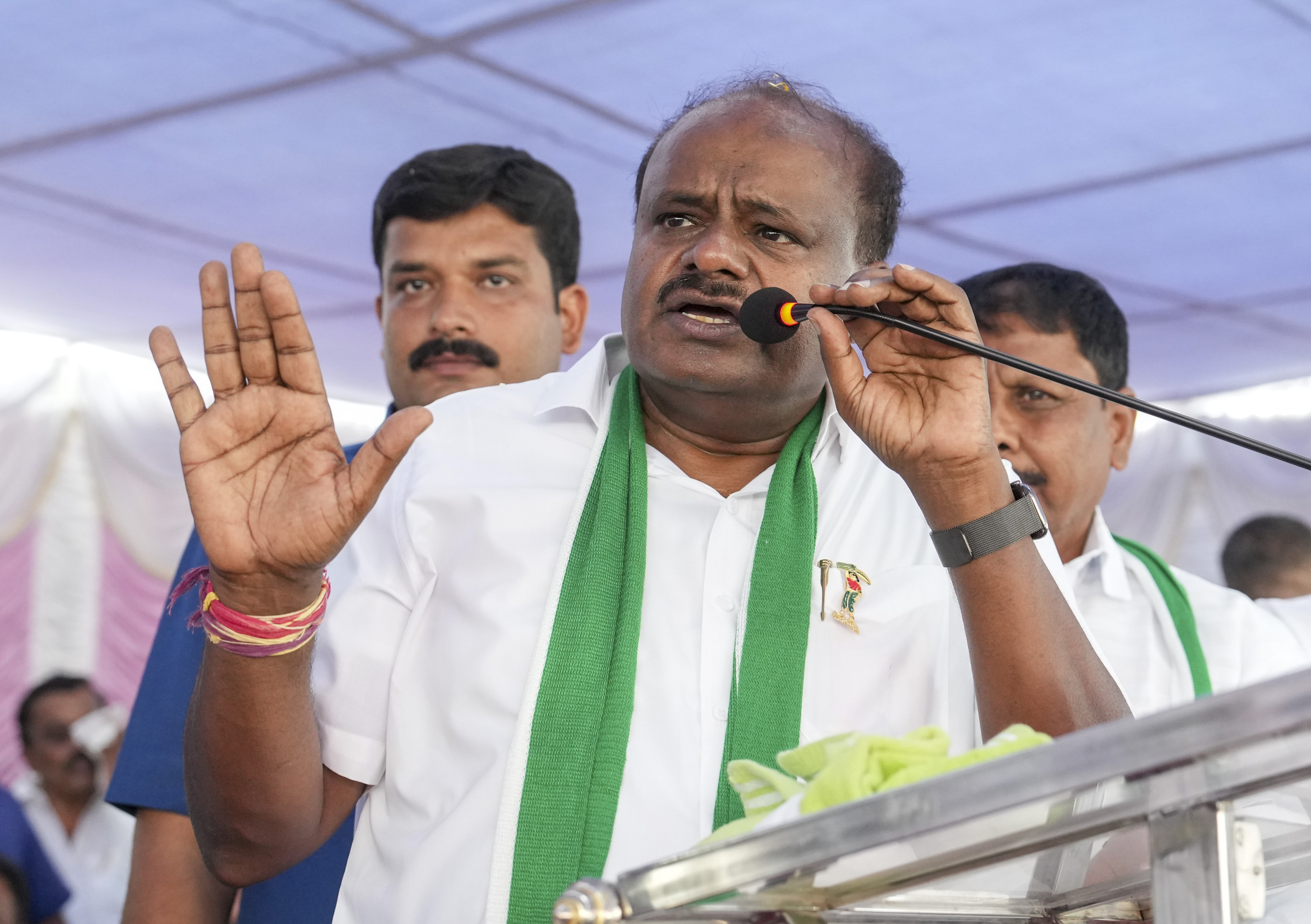 MUDA has destroyed evidence by taking back CM’s wife’s plots, says ...