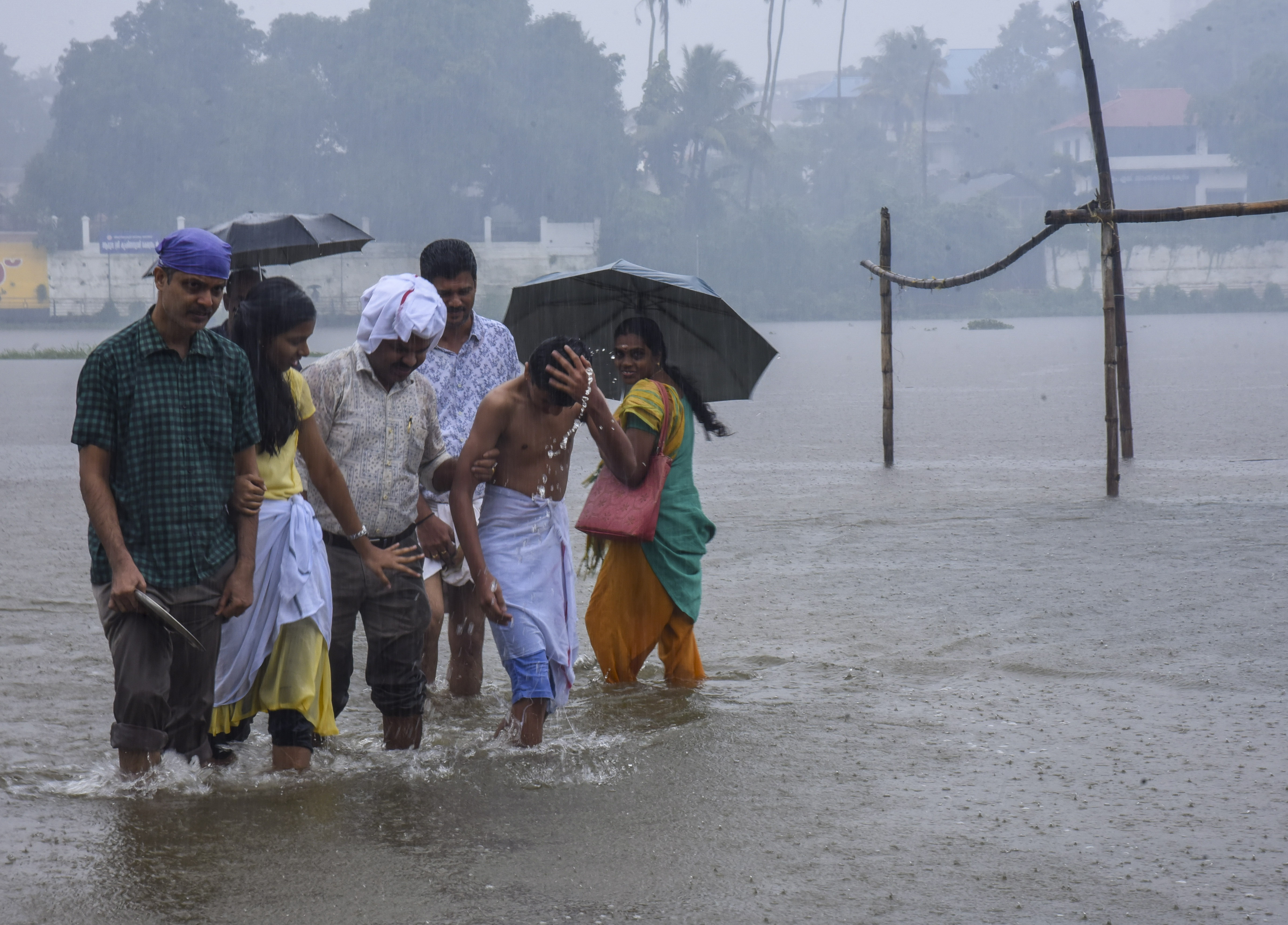 Heavy rain, strong winds lash Kerala; trees uprooted, landslide fear again
