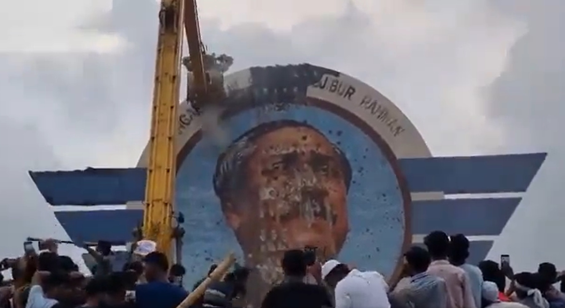 Bangladesh | Sheikh Mujibur's ‘Joy Bangla’ no longer national slogan