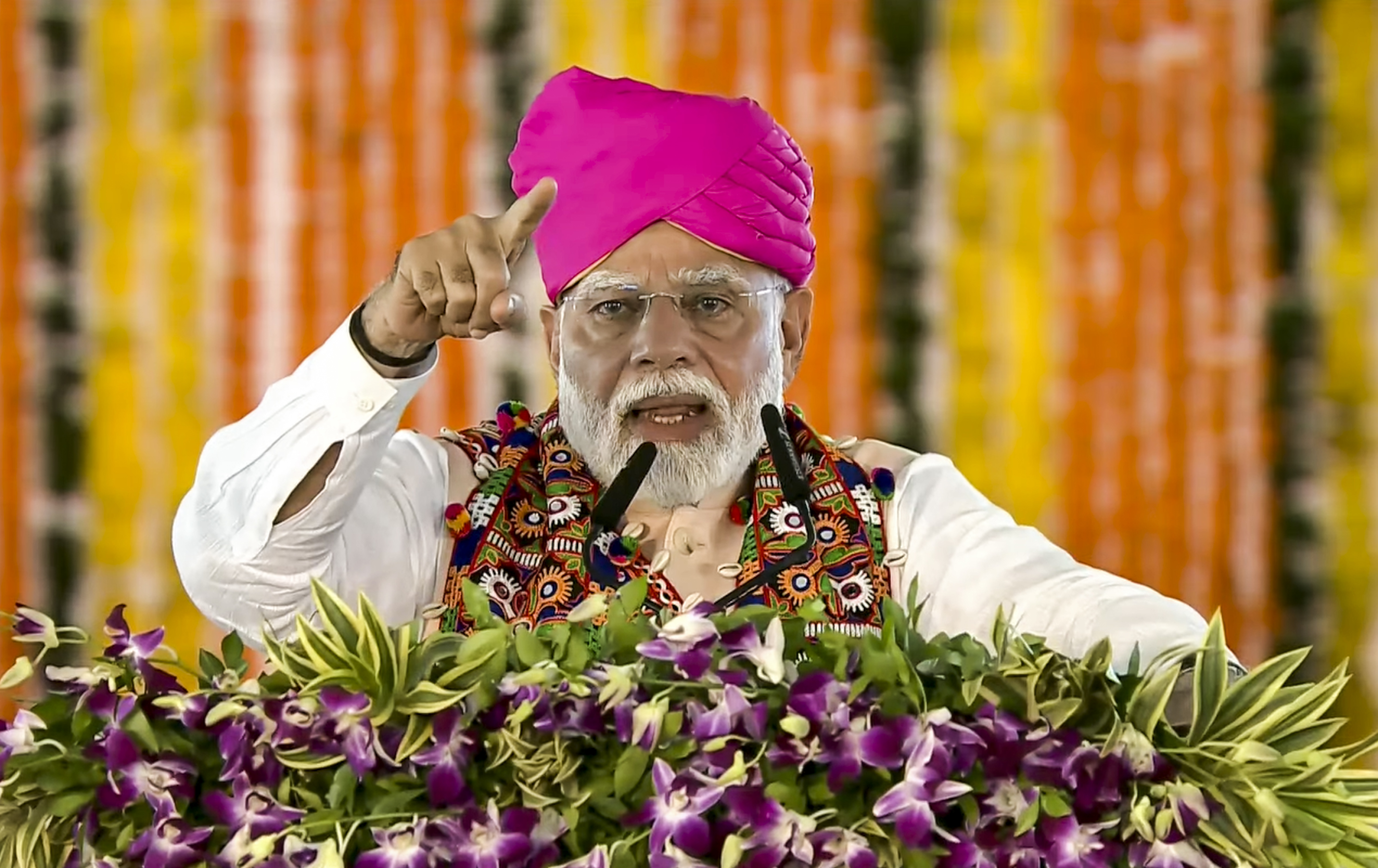 PM Modi: Congress being run by gang of urban Naxals