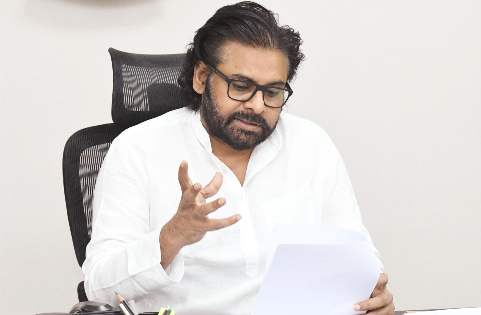 'Follow Yogi model': Pawan Kalyan dares Andhra Home Minister, TDP