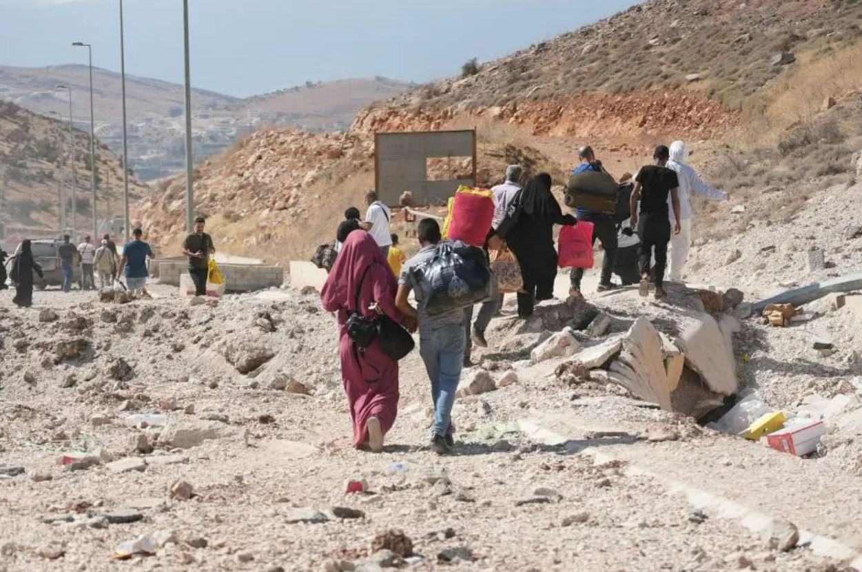 Millions of Syrian refugees celebrate, gear up to return to homeland