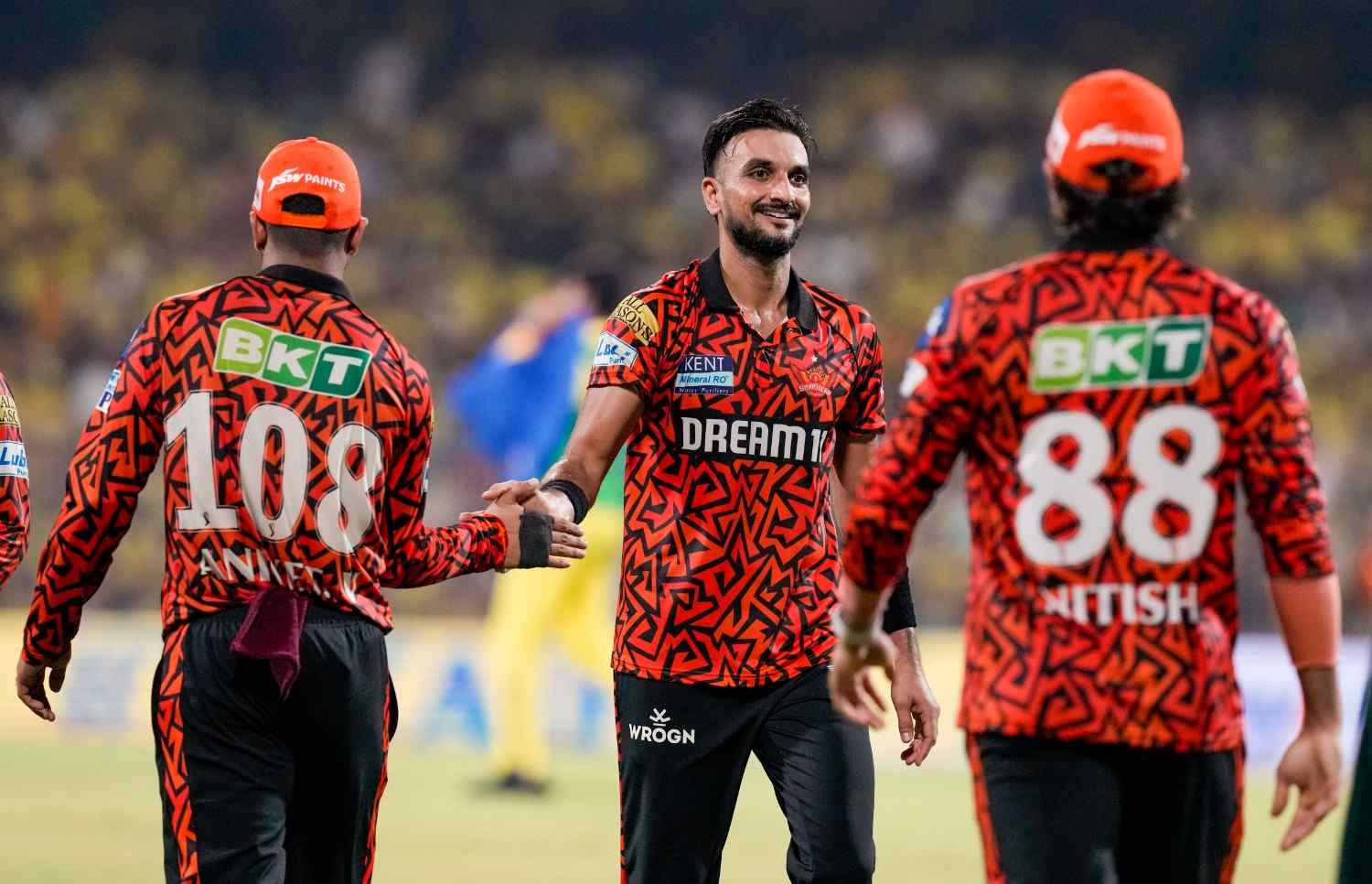 SRH restrict CSK to 154 all out; Harshal takes 4 wickets
