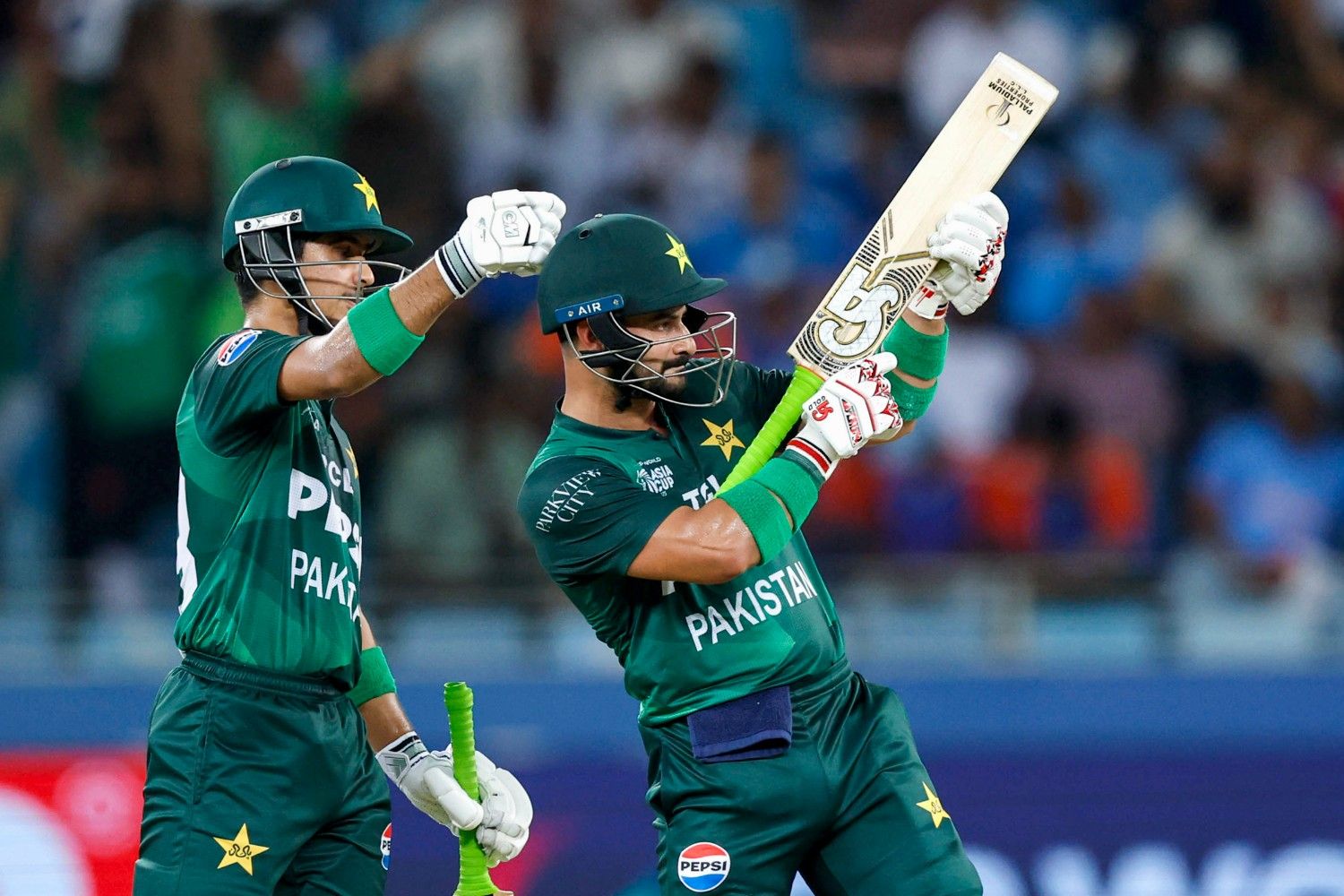 ‘Gun-firing’ celebration: Dhoni, Kohli did the same, says Farhan in ICC ...