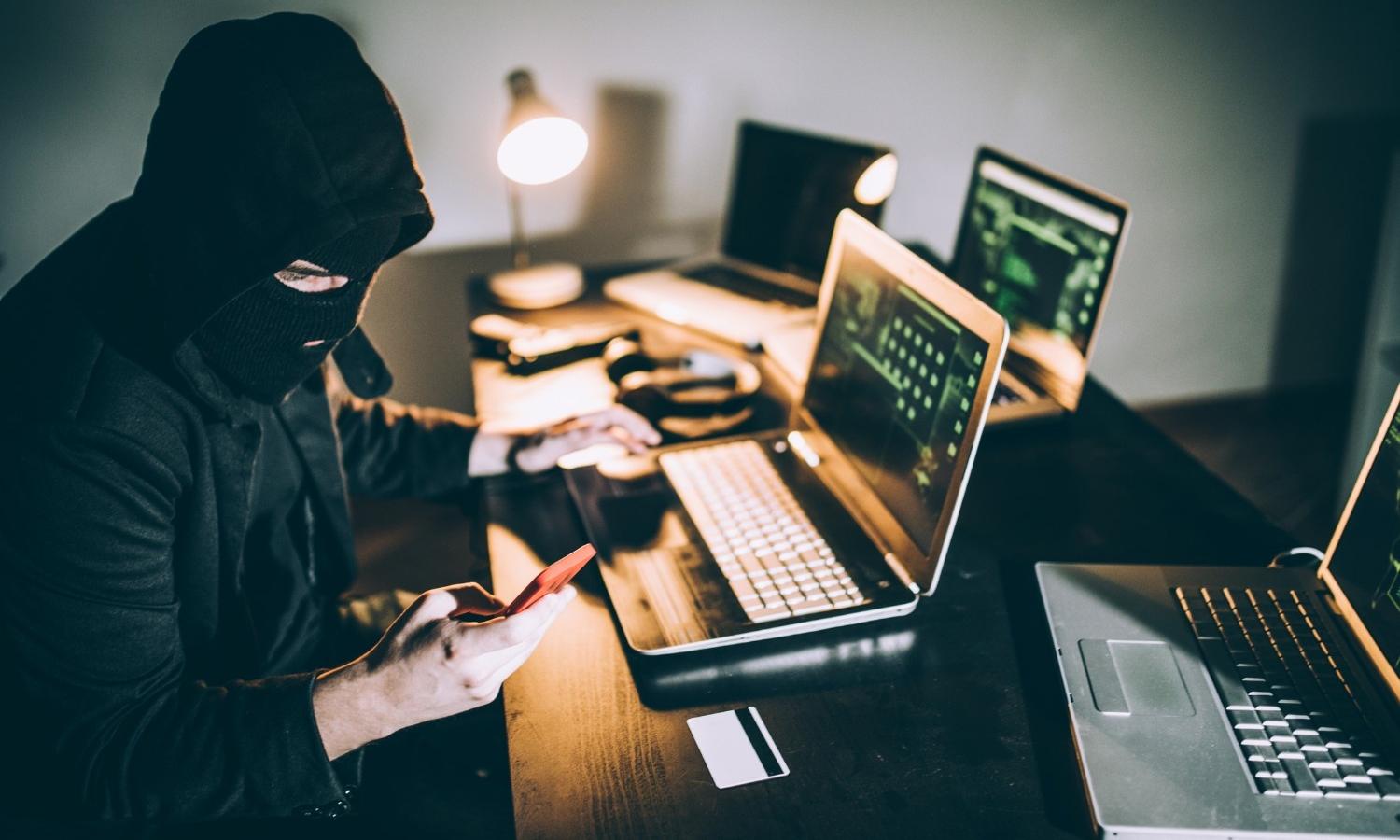 Delhi elderly NRI couple duped of Rs 14.85 crore, kept under ‘digital ...