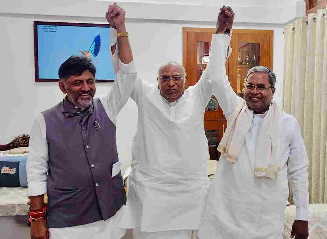 Power tussle: Siddaramaiah, DK Shivakumar may be called to Delhi for talks